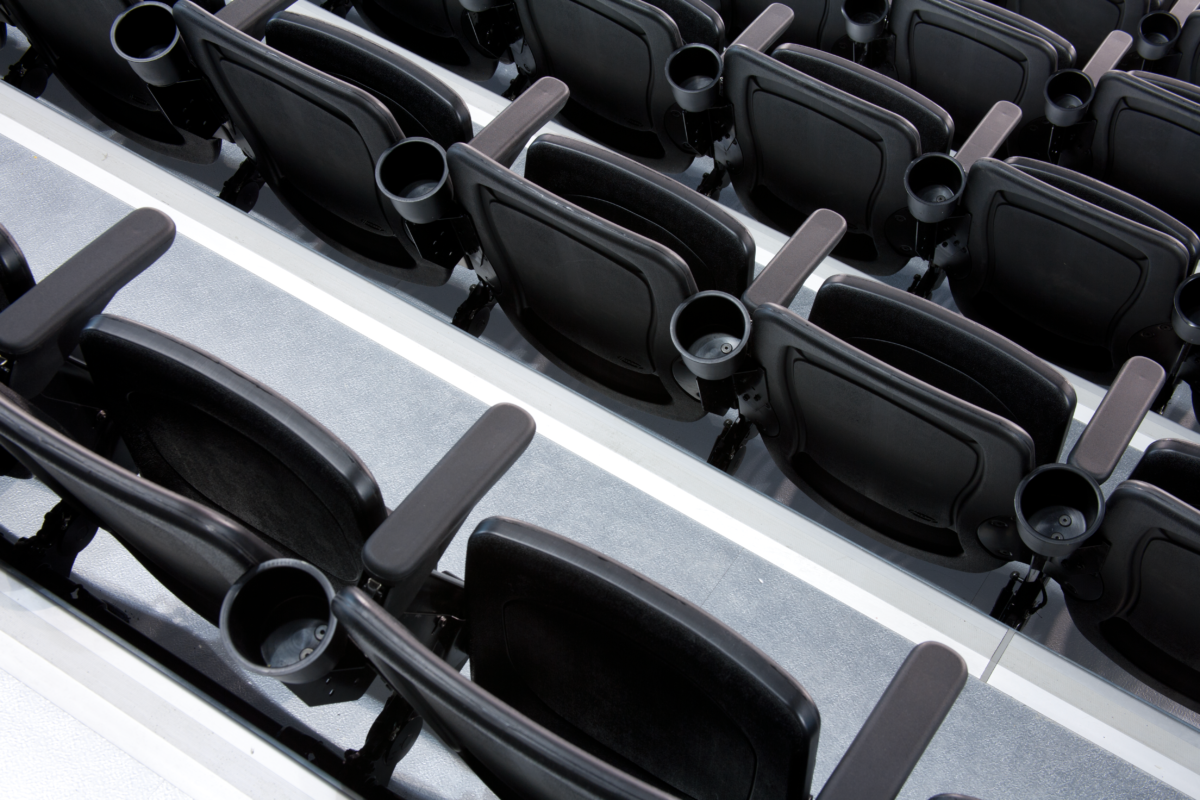 Quattro Telescopic Seating for Retractable Platforms