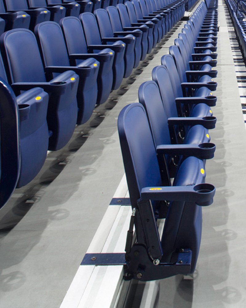 Quattro Telescopic Seating for Retractable Platforms